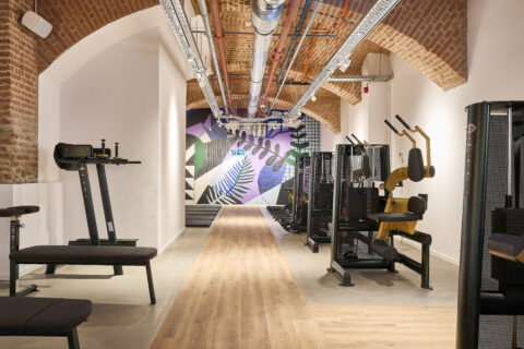 JOHN REED Wien Schwedenplatz: Urbanes Training in historischer Kulisse ...